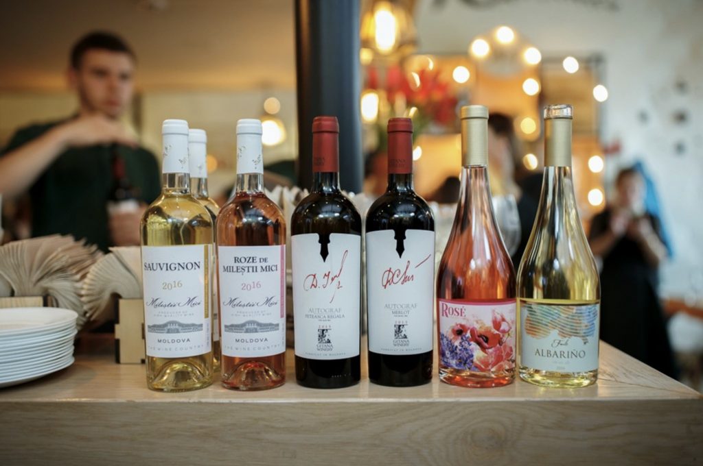 Vernisajul Vinului de primăvară: 10 ani de vinuri cu IGP - Locuri.md